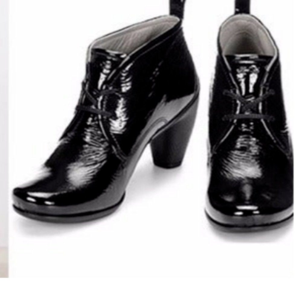 Black Patent Leather Ecco Lace Up Ankle Booties Women… - Gem